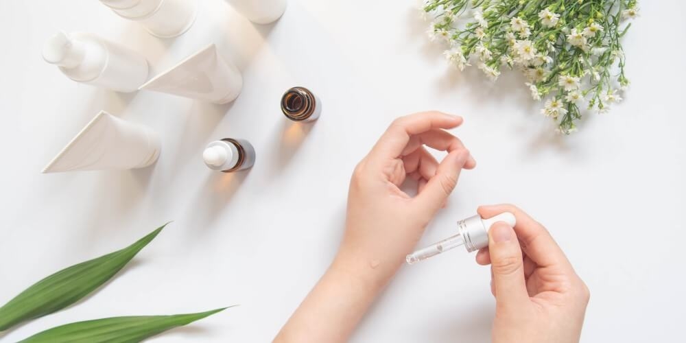 What should you pay attention to when looking for a cosmetics contract ...